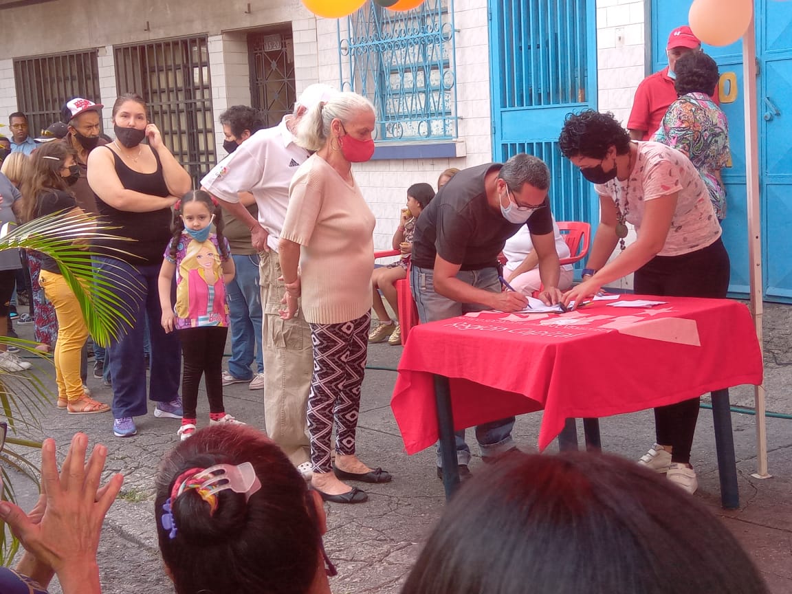 PSUV elegirá este sábado jefes y jefas de UBCh | Red Radio